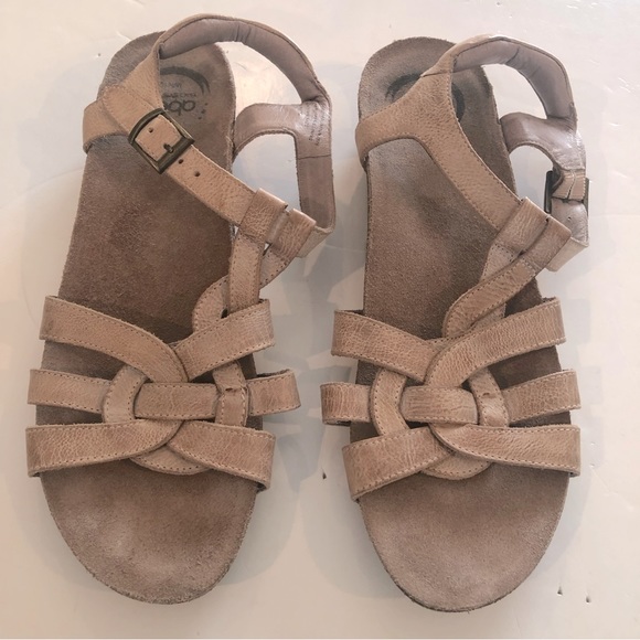 Abeo | Shoes | Abeo Paisley Tan Leather Bio System Sandals | Poshmark